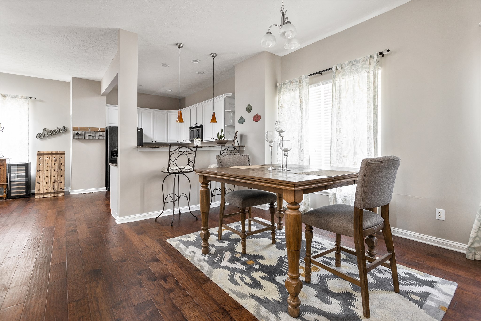 Everhart Studio | Indianapolis Best Realtor | Downtown Indy